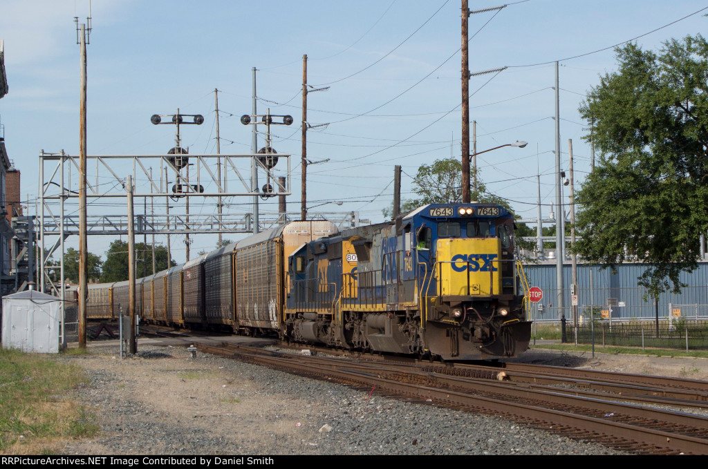 CSX 7643 leads Q259.